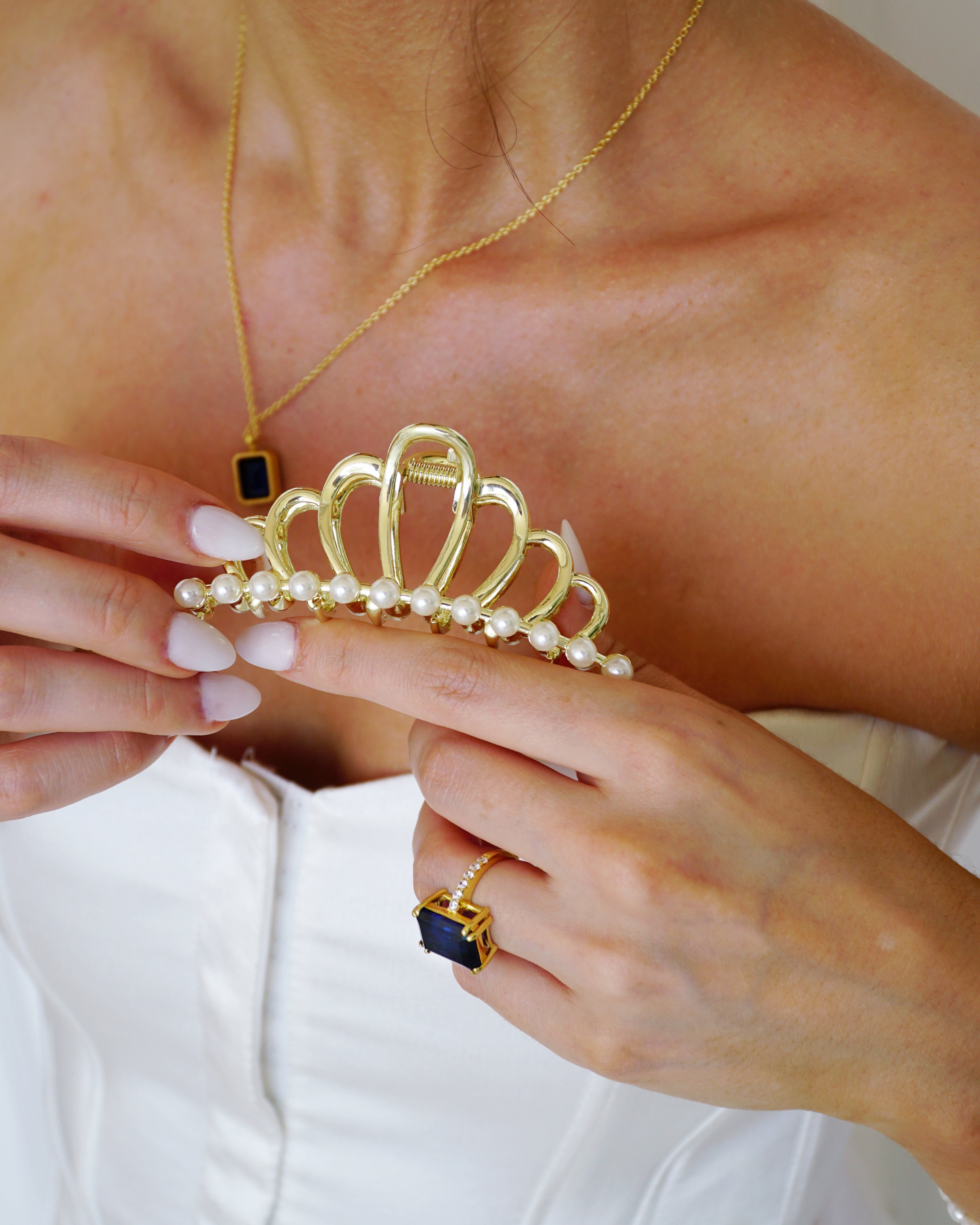 Metallic Claw – The Hair Bliss